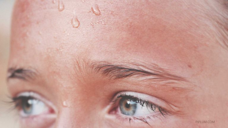 Why I'm Sweating At Night? 13 Facts About Night Sweats For Women.